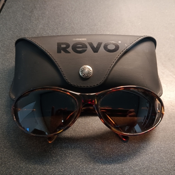 Revo | Accessories | Revo Extreme Tortoise Frame Purple Lens Sunglasses ...